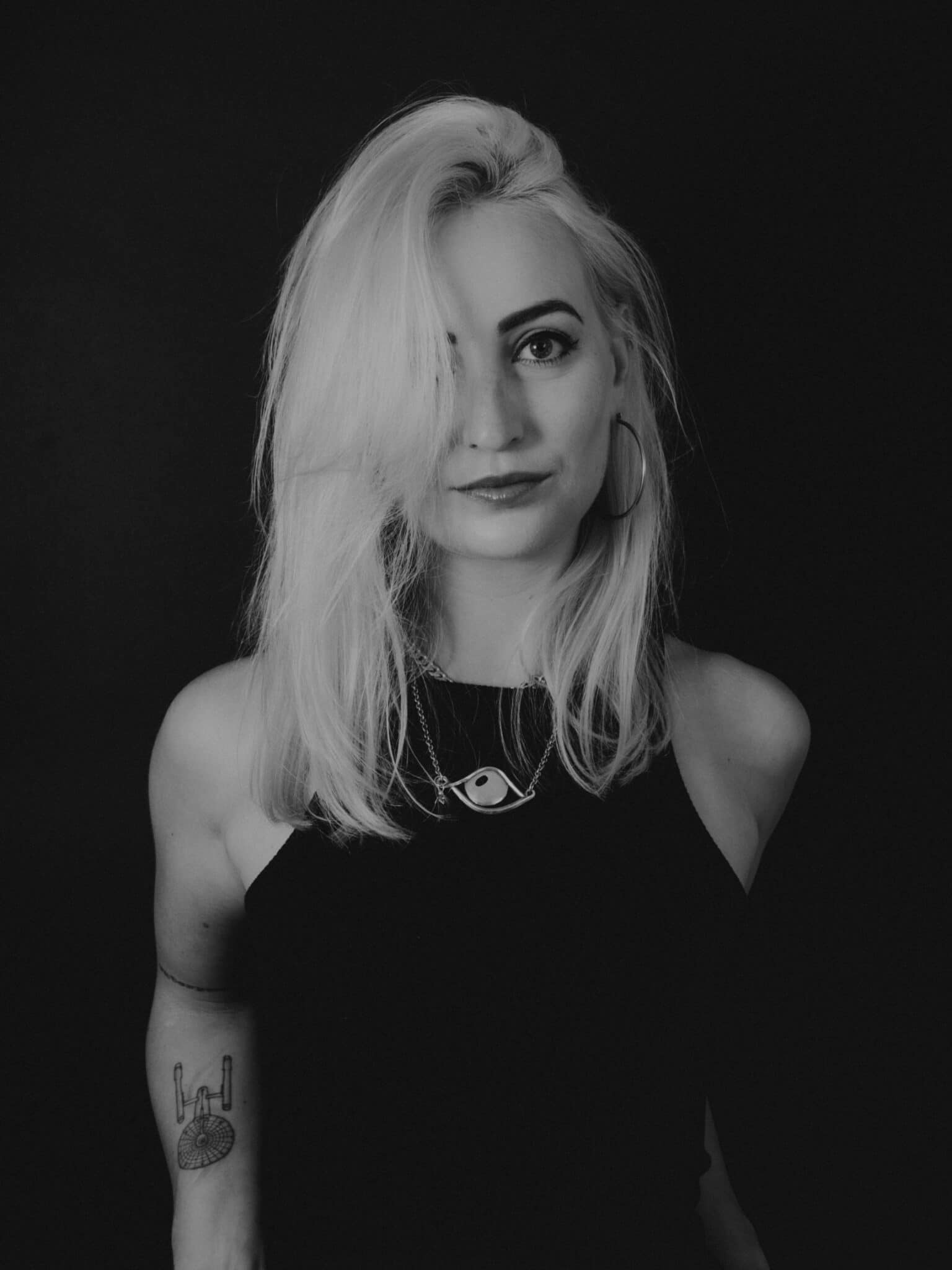 EXCLUSIVE INTERVIEW: AUTHOR CJ LEEDE GETS UNHOLY IN “AMERICAN RAPTURE ...